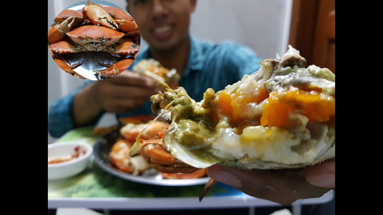 Eating GIANT MUD CRABS with Bare Teethes So Delicious - YouTube