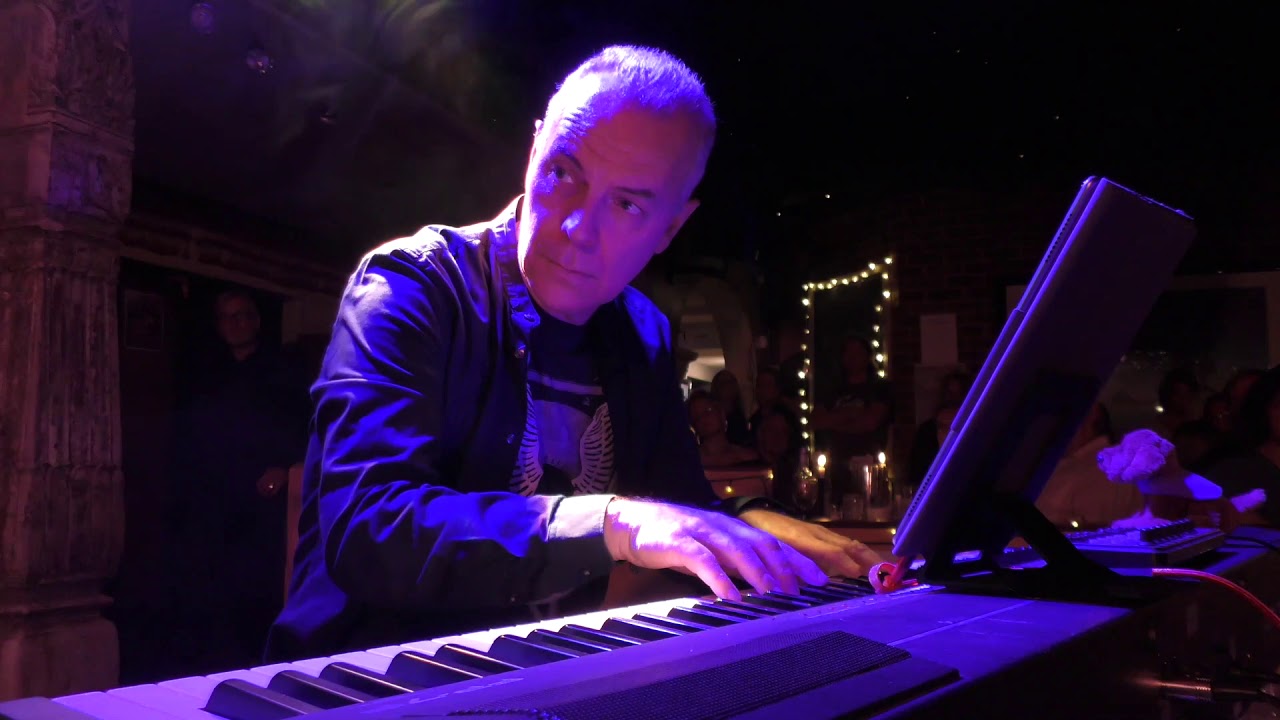 Steve Hackett Live at Trading Boundaries December 2019 Video 1 - YouTube