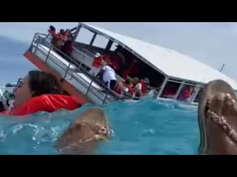 Blue Lagoon boat sinking full video - YouTube