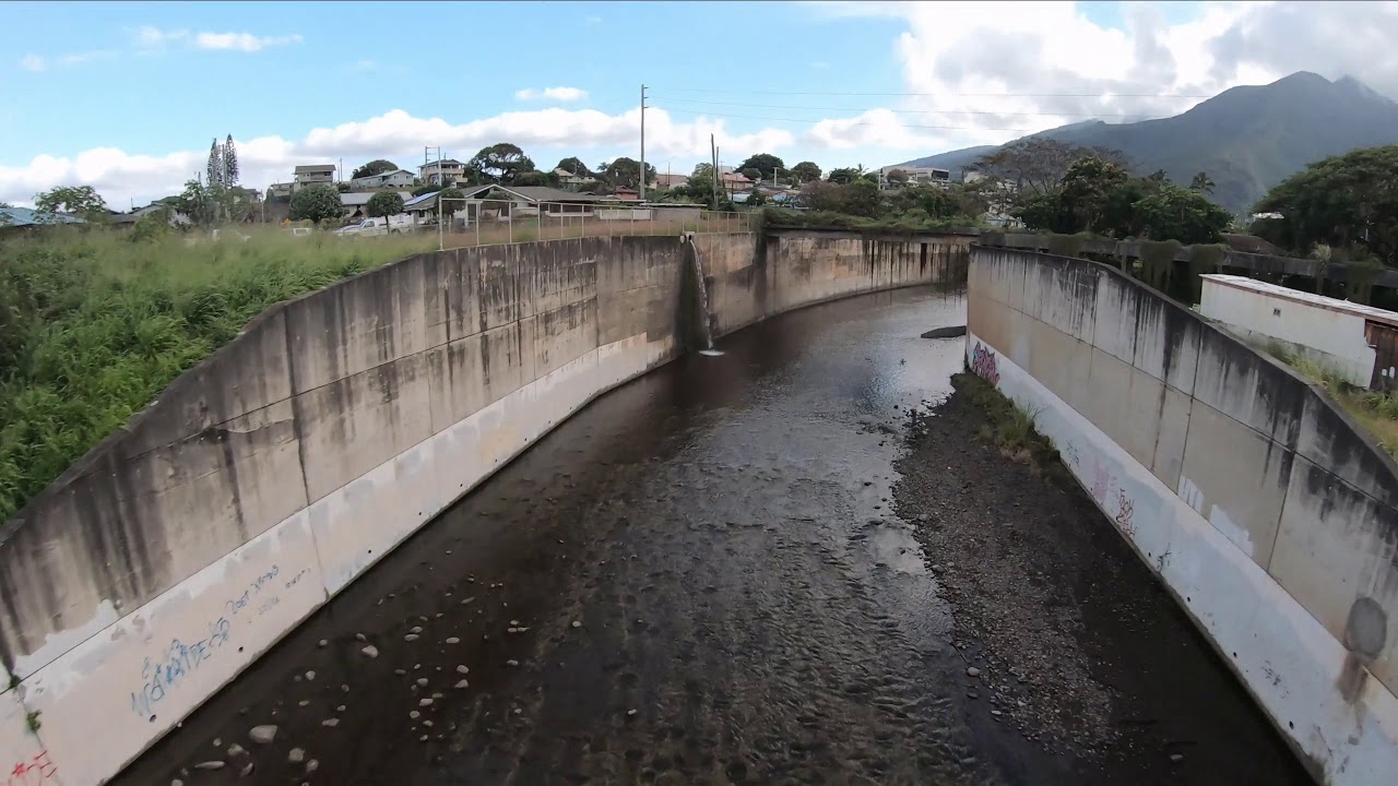 Maui's Wailuku River - YouTube