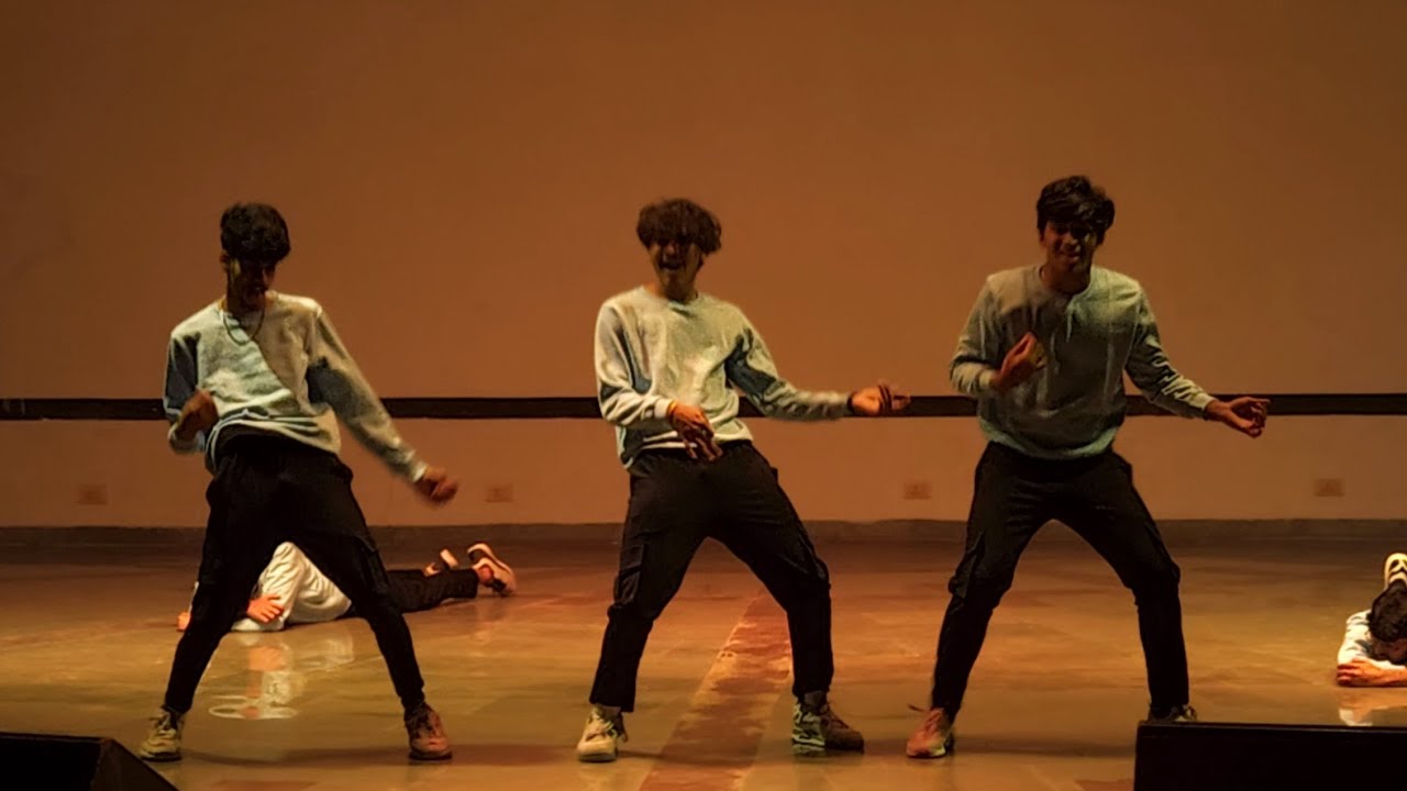 IIT KANPUR Hall 5 Group Dance Performance Galaxy 2024 4k #iitkanpur # ...