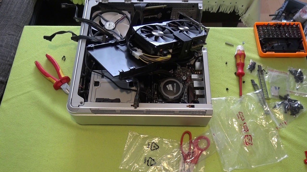 Mini ITX, Silverstone ftz01 I7 7700K, Zotac1070 Mini, H75 Wakü ...