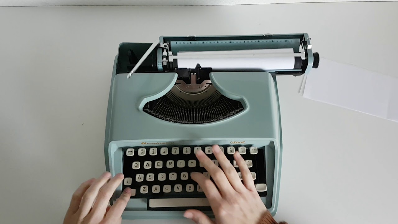 Tony's Typewriters - Remington Idool - YouTube