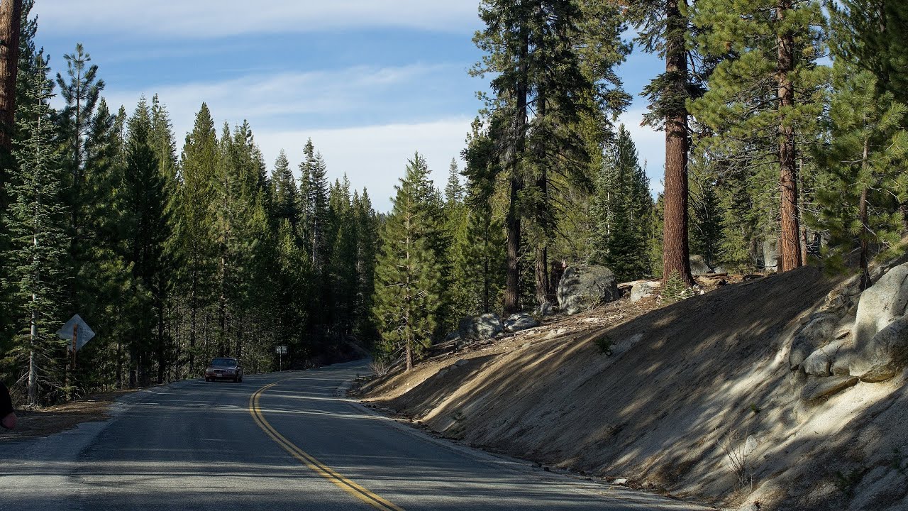 Great western divide highway Sequoia national Forest - YouTube