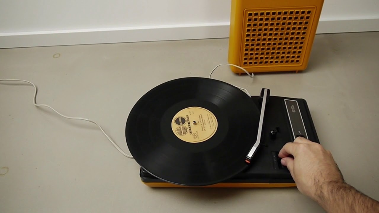 Vintage Philips 133 Portable Record Player Playsound 70s UFO Space Age ...