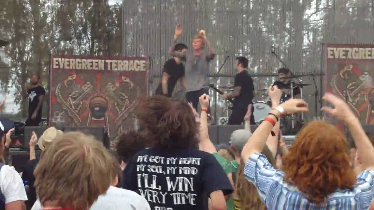 Evergreen Terrace - Mad World Live @ Rock for People 2010 - YouTube