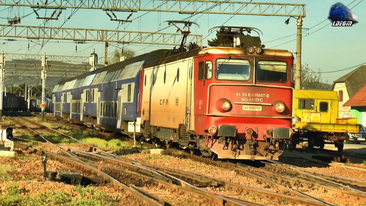 Trenul Regio Vatra Dornei-Ilva Mică-Salva-Bistrița Nord în Gara Beclean ...