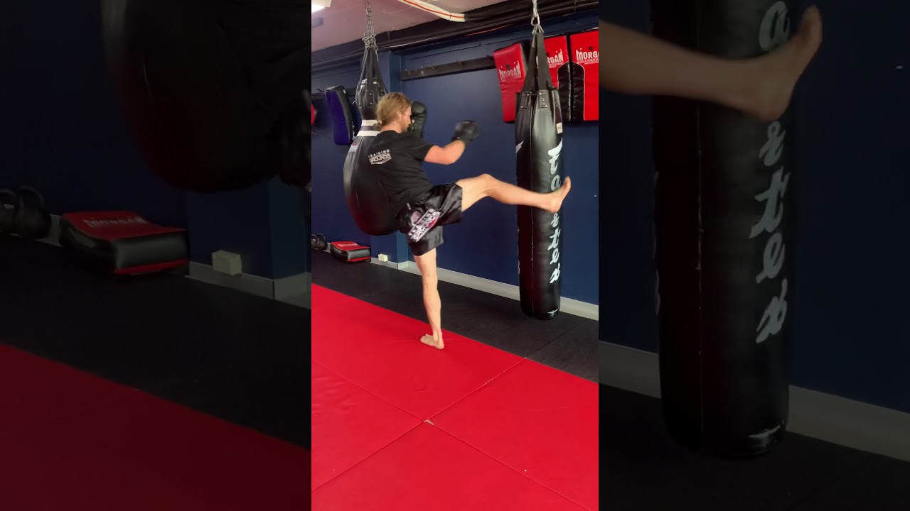 Switch left kick -right kick - YouTube