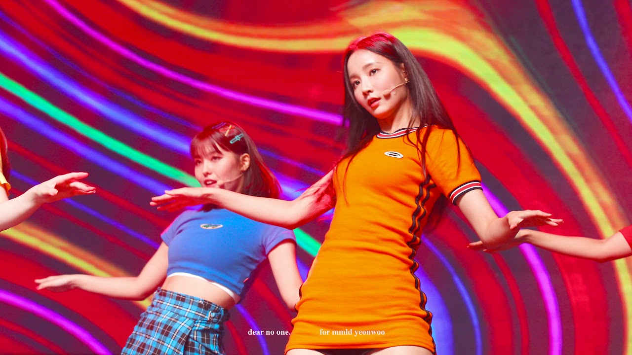 180626 모모랜드 연우 배앰(BAAM) 4K 직캠 | 미니4집 컴백 쇼콘 (MOMOLAND YEONWOO FOCUS) - YouTube