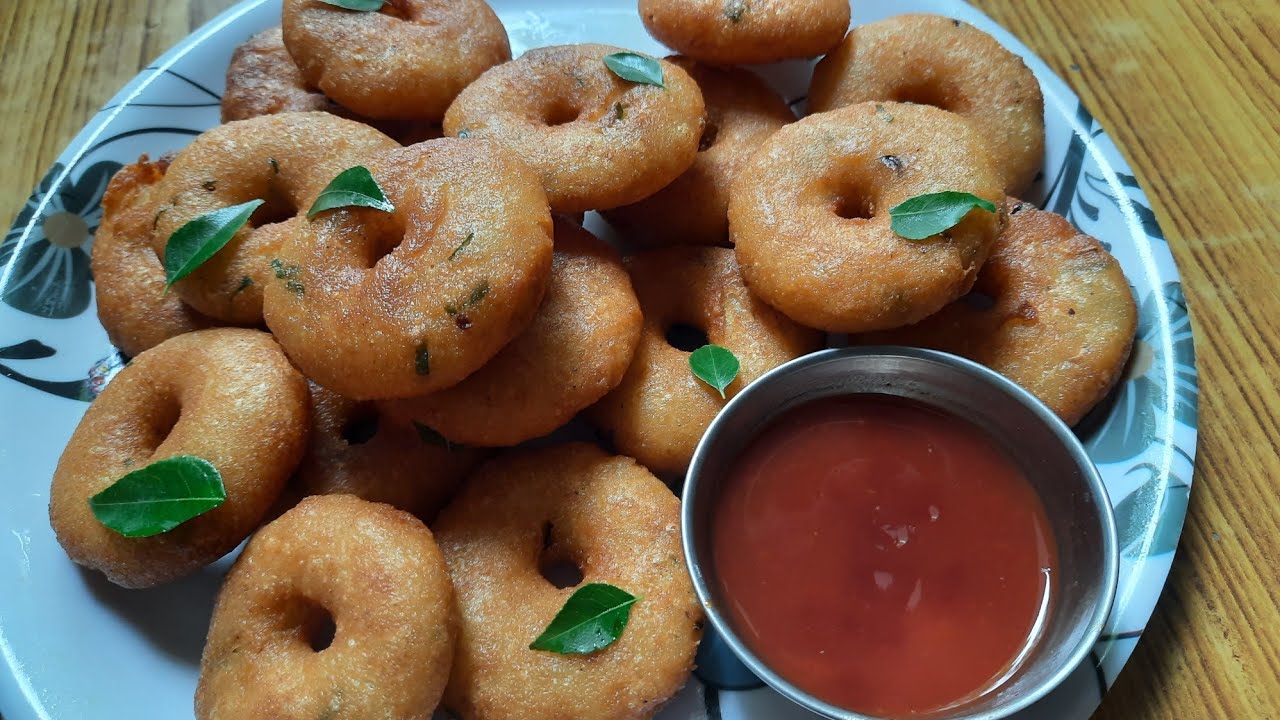 चावल के आटे से बने कुरकुरे वड़े।Crispy Rice Vada-Medu Vada ! Rice Vada ...