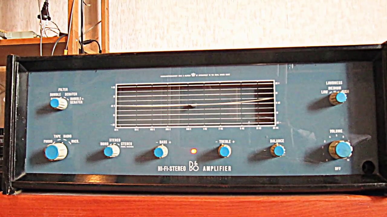 Bang & Olufsen 608 tube-transistor amplifier - YouTube