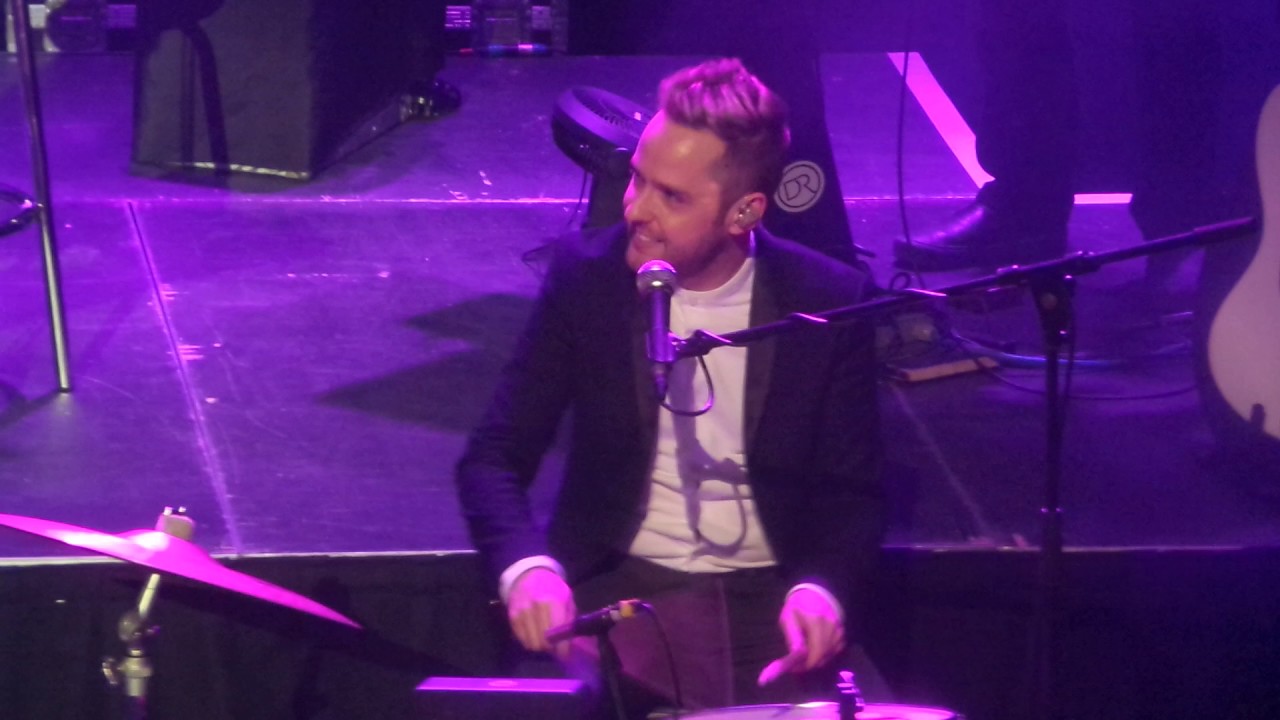 Derek Ryan Live in Musselburgh - Ceilidh Drumming - YouTube