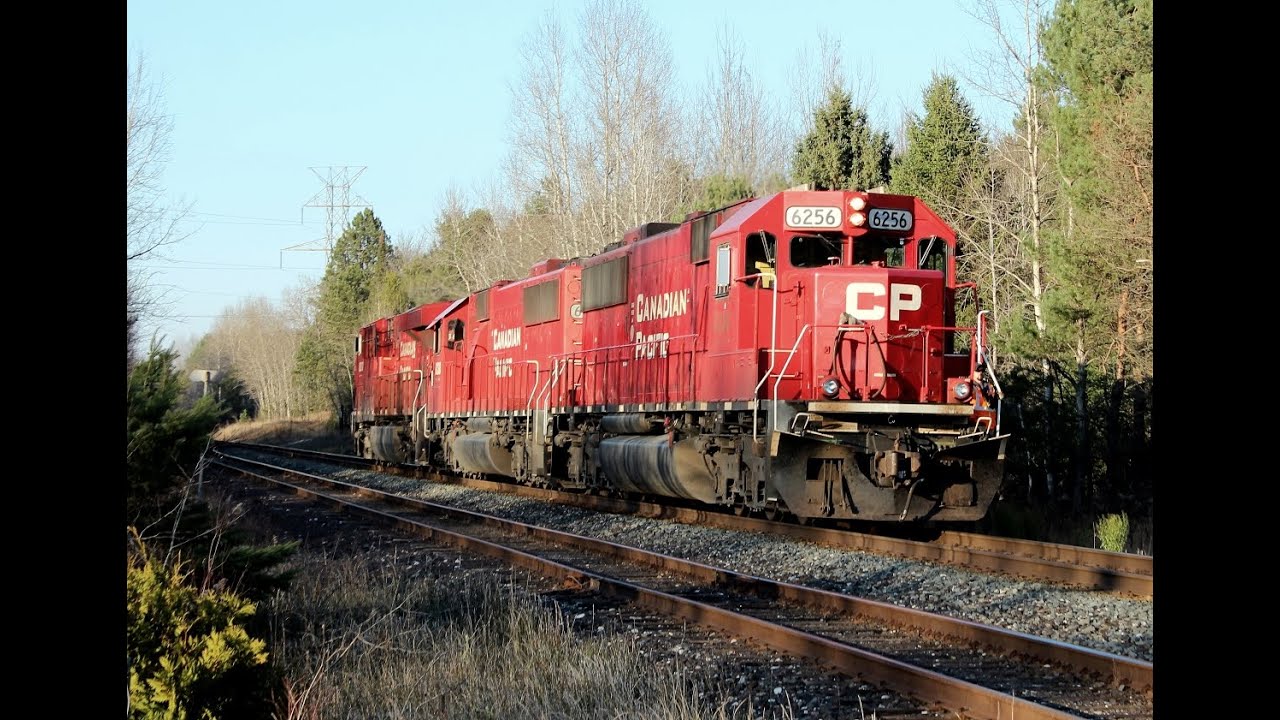 CP 9363 setting off 2 units at Ypres, ONT [Dec 25, 2015] - YouTube