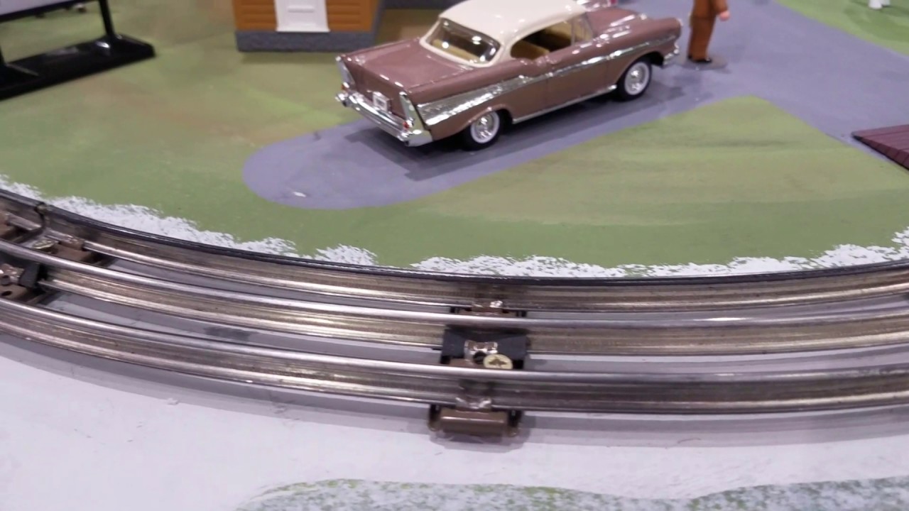 An O scale Diesel engine - YouTube