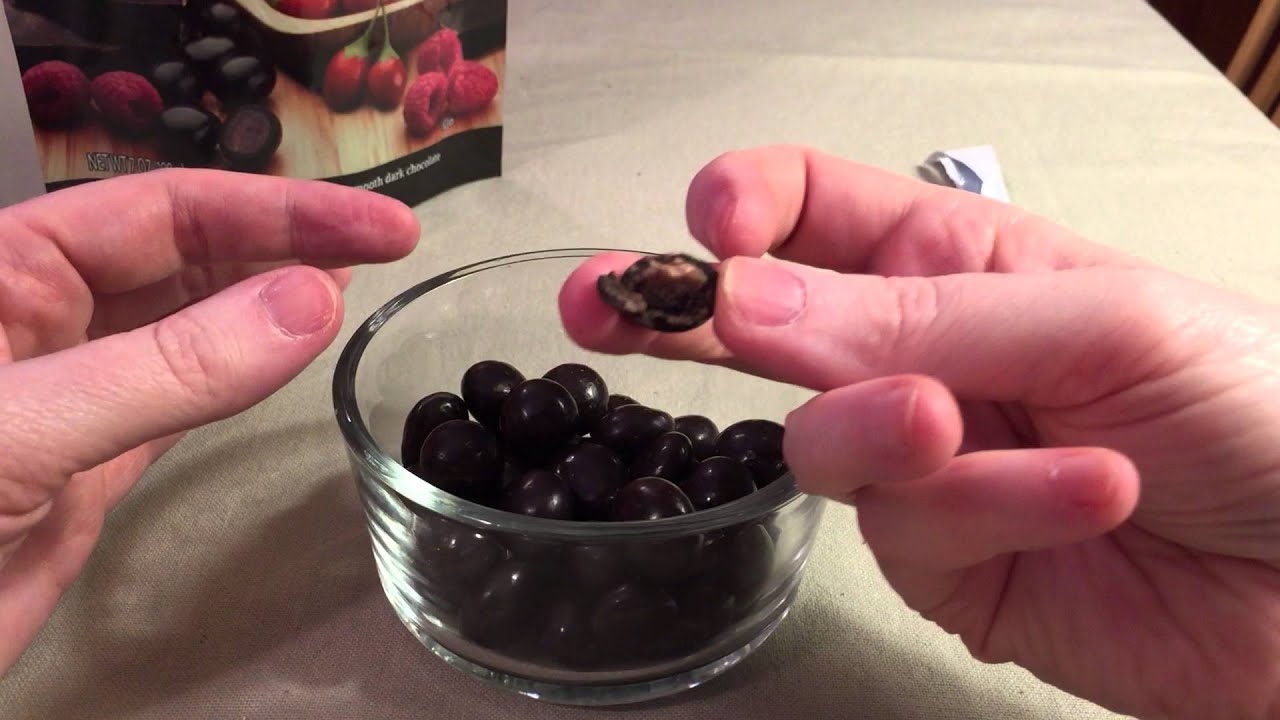 Brookside Dark Chocolate Goji & Raspberry Flavor Snack Review - YouTube