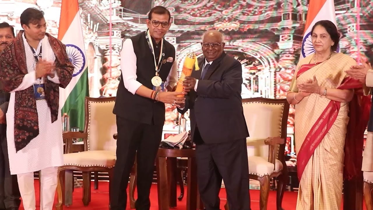 Champions of Change 2024 Award to AMR India Group Chairman and Managing ...