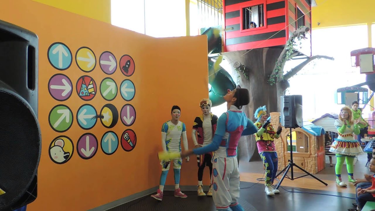 SHOW INFANTIL DE PAYASOS EN MONTERREY LOS MAS MOÑITOS como tu... - YouTube