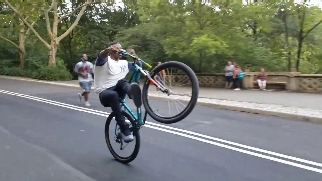 Day In A Life Of NYC Bike Life - YouTube