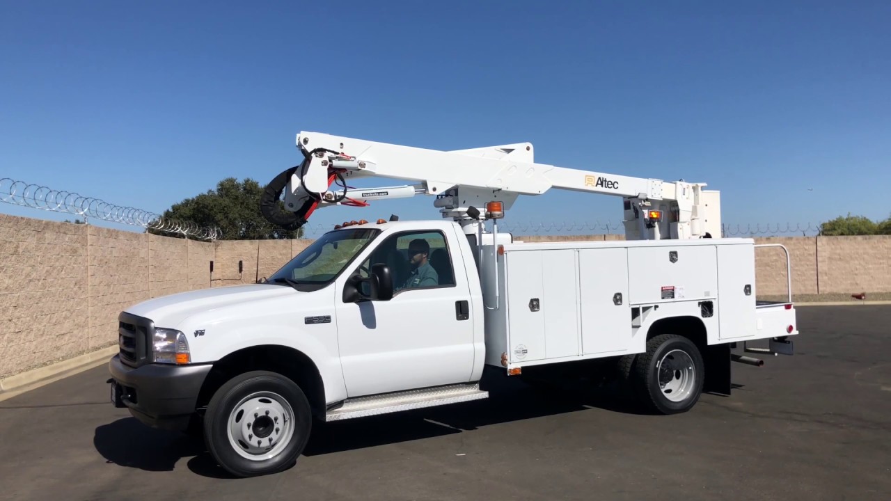 2003 Ford Altec AT37-G 42' Articulating Telescopic Bucket Truck - YouTube