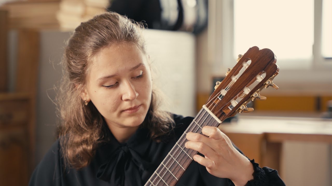 Sylvius Leopold Weiss - Prelude, Allemande - YouTube