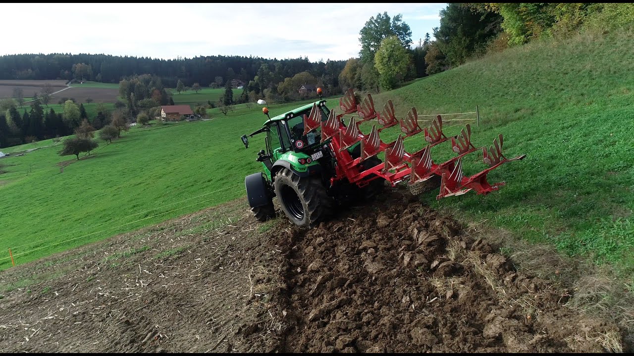 7 Schar Schälpflug in Hanglage 🇨🇭 OVLAC-MINI Einböck - YouTube