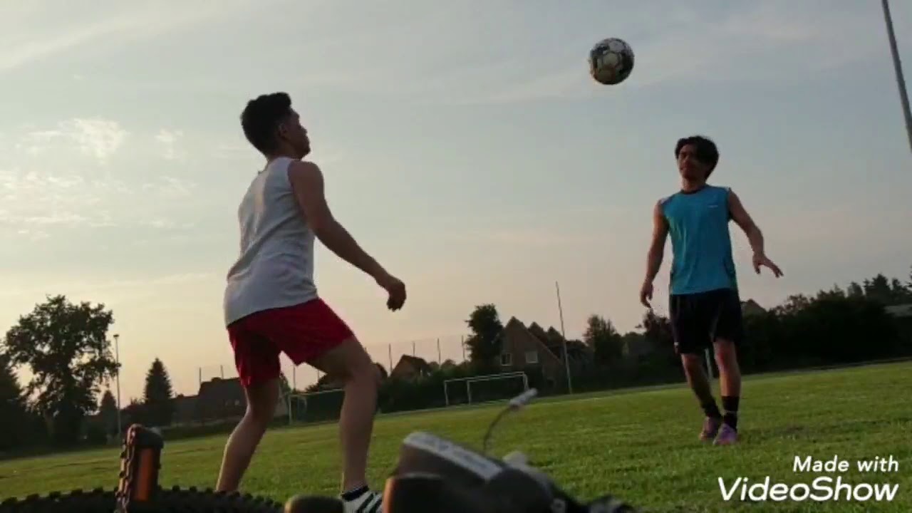 Football lovers - YouTube