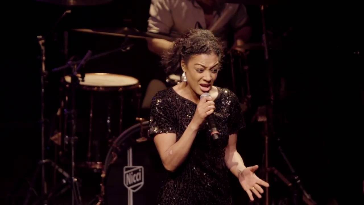 ANNA SISE sings "I who have nothing" - YouTube