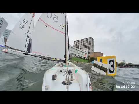 RC Yacht Dragon Force 65 - YouTube