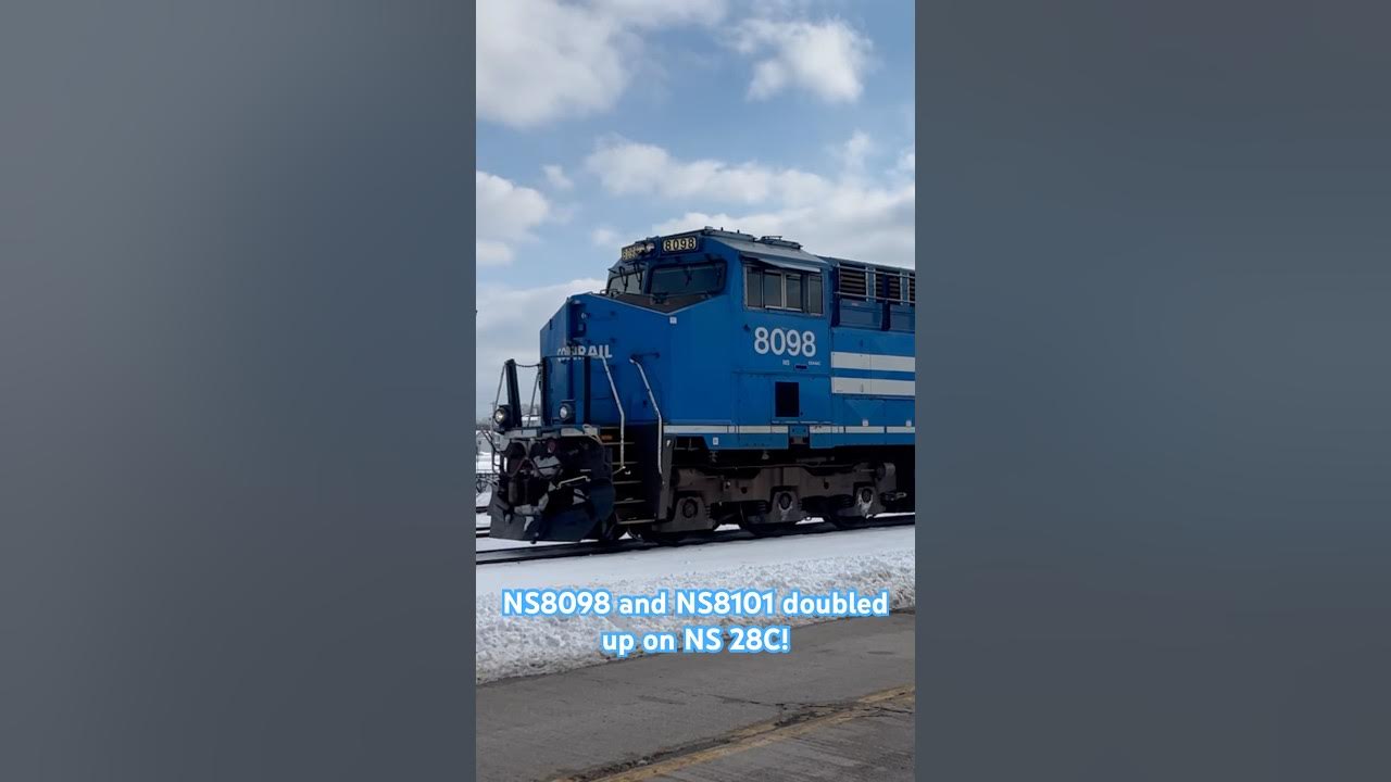 Heritage Duo on NS 28C! #train #norfolksouthern #heritageunit - YouTube