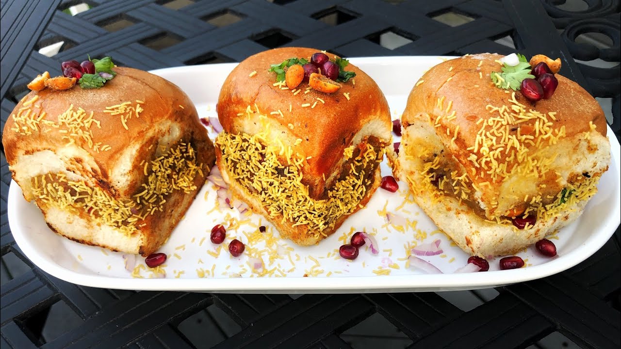Dabeli Recipe | Kacchi Dabeli | Chatpata Indian Street Food - YouTube