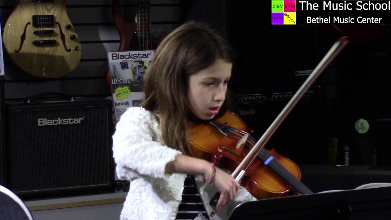 Aurelia plays Frere Jacques on viola - YouTube