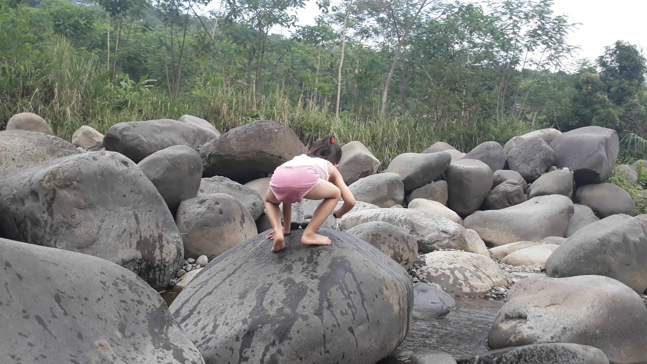 Lempar batu part 1 - YouTube
