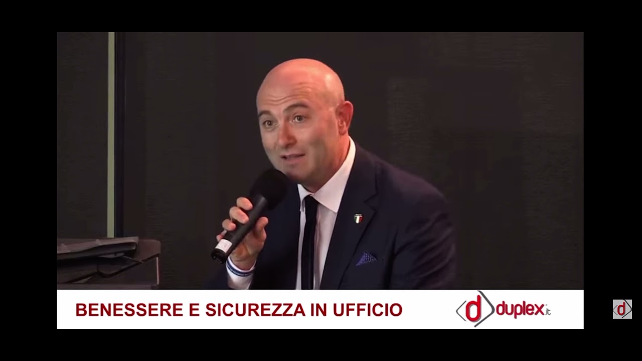 Il presidente Pietro Vassallo parla dei Safetyplayers al convegno ...
