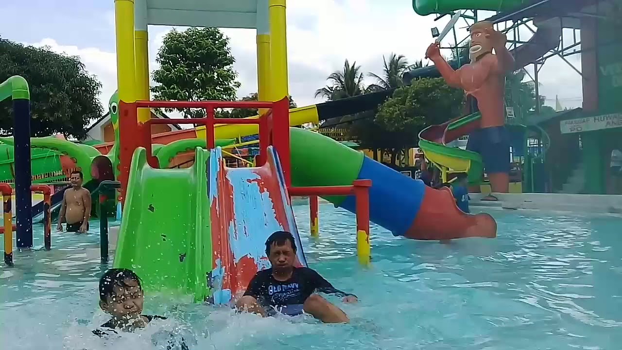 NORTH RIVERSIDE RESORT - YouTube