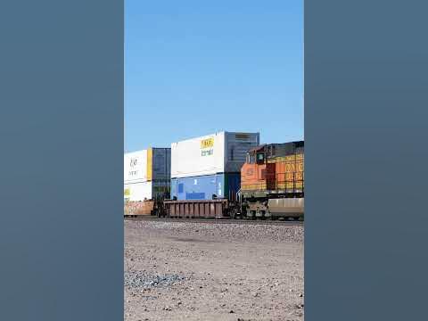 BNSF 6861 EB STACK TRAIN 11-11-2021 - YouTube