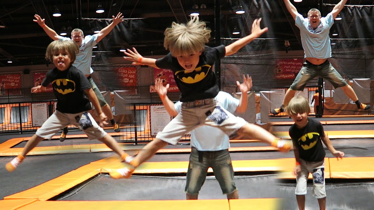 Trampolines Jumping Fun Jump Boxx Dubai - YouTube