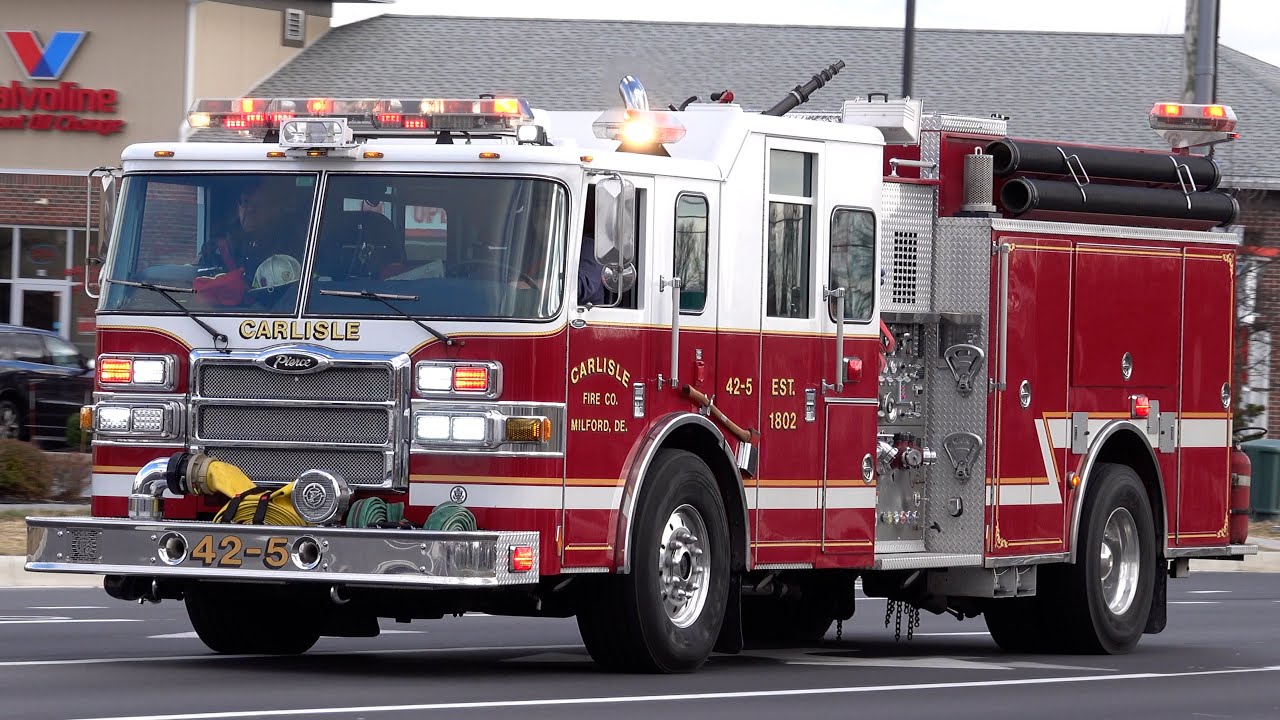 Carlisle Fire Company Engine 42-5 Responding - YouTube
