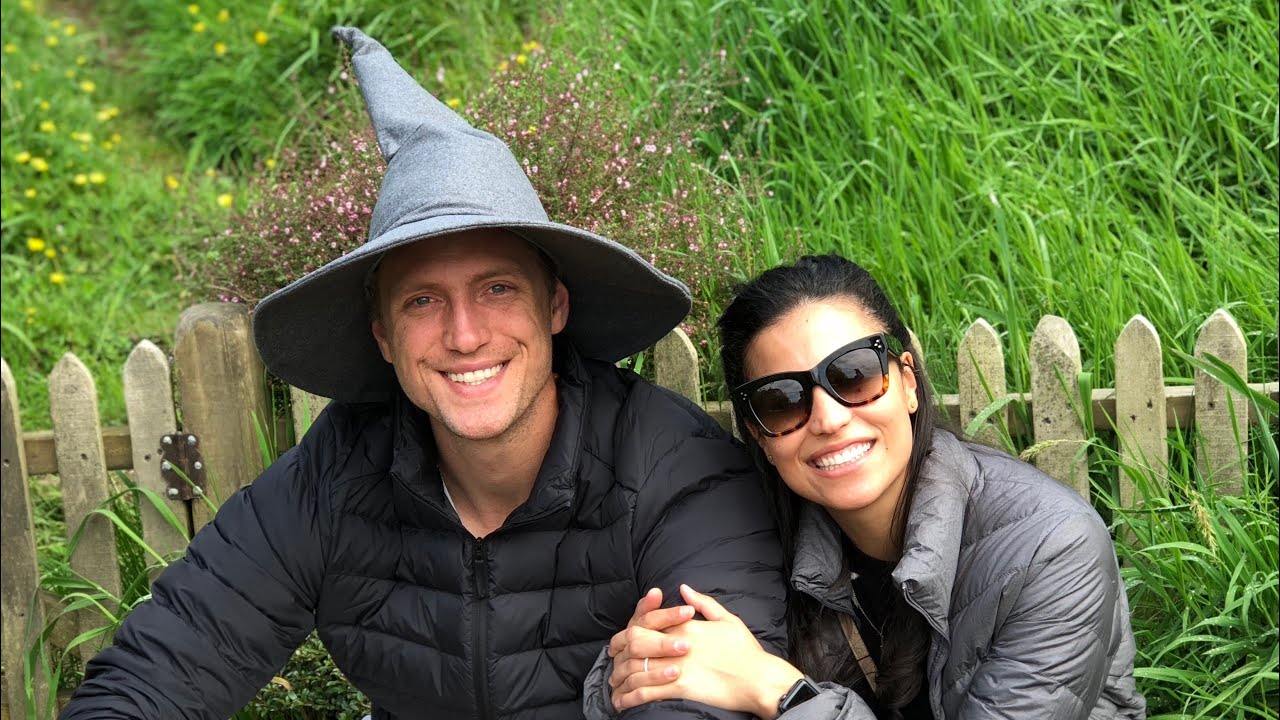 LEXI AND HUNTER PENCE GO TO HOBBITON!!! - YouTube