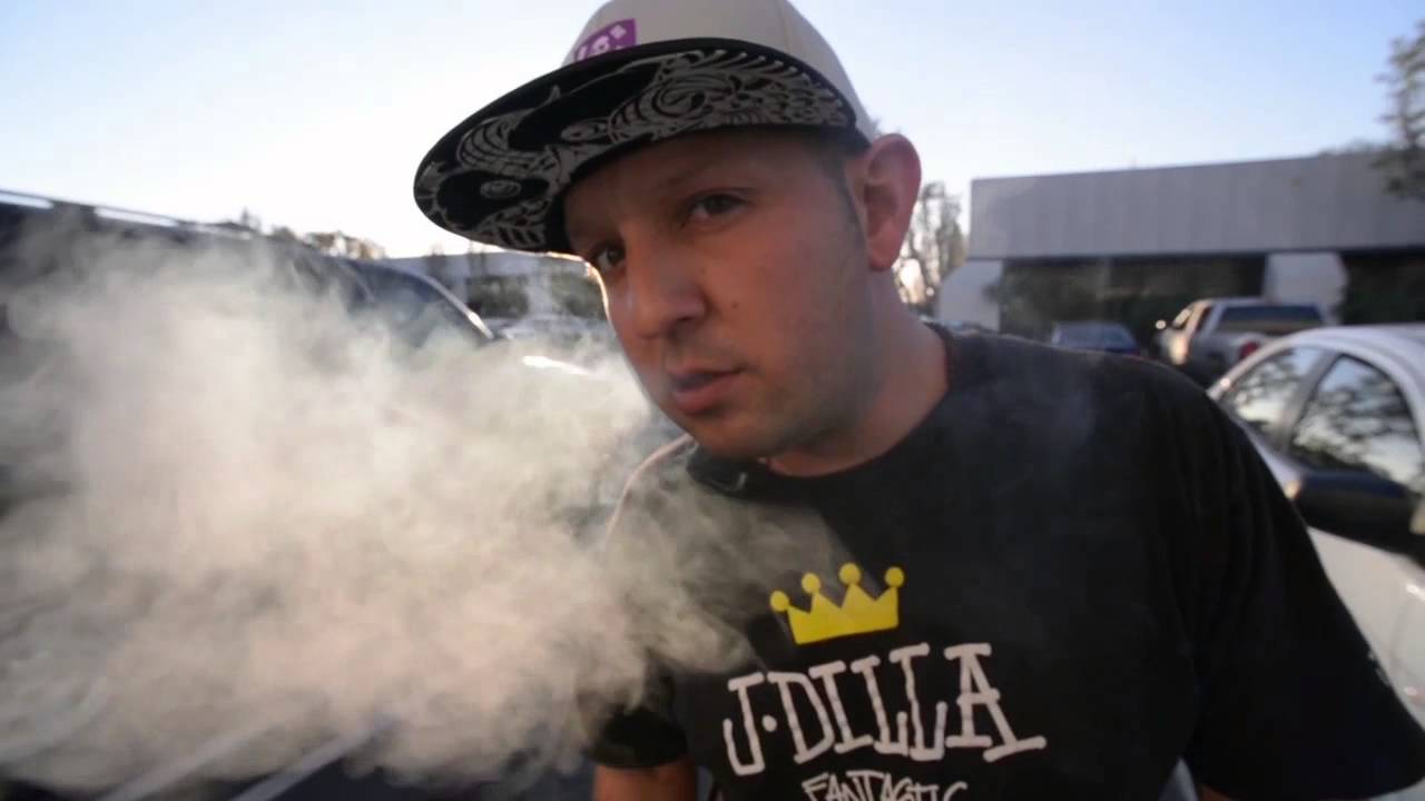 Vaporous J-Pen - YouTube