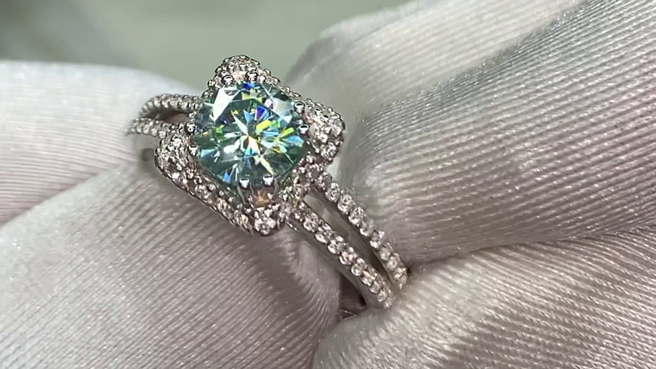 STRASS Diamonds SD-1223! Now on sale at $2,322!! Set with 1ct Fancy ...