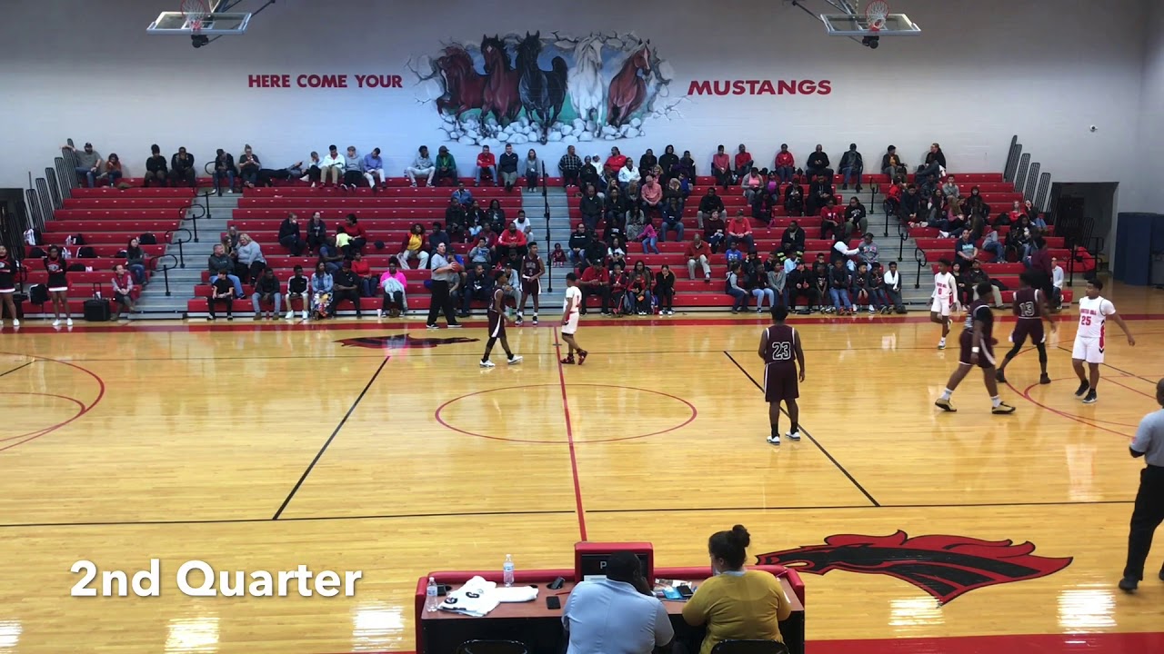 Center Hill Mustangs Vs. Horn Lake - YouTube