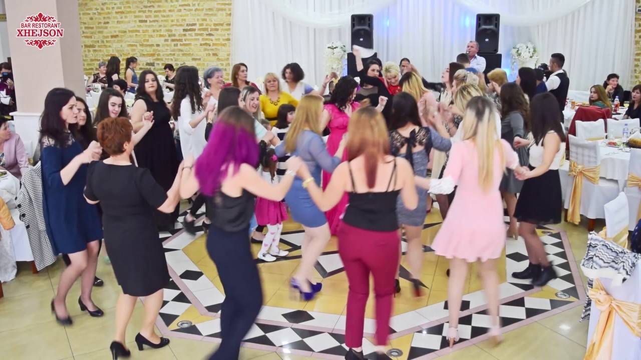 Ani Myzeqarja dhe grupi Live ne Bar Restorant Xhejson 8 mars 2017 (Dpd ...