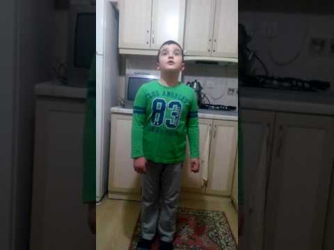 Tosuncuk şarki soyluyor