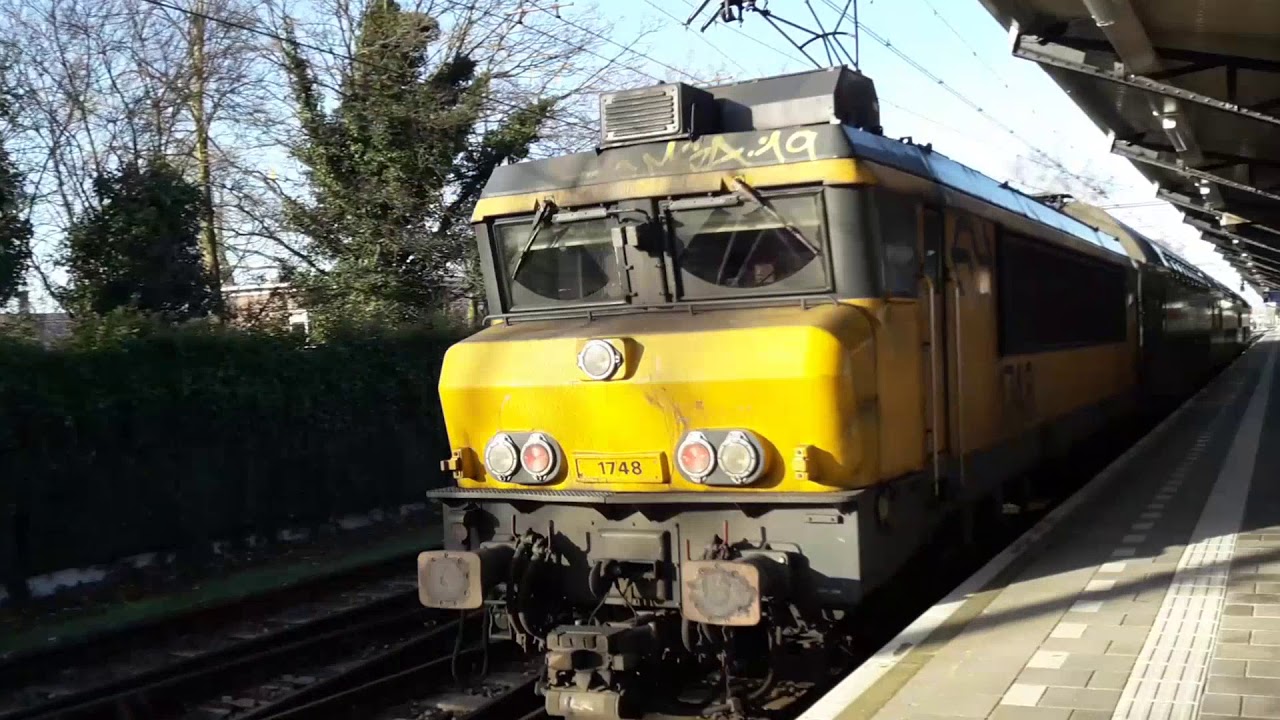 NS DD-AR 7335 + 1748 vertrekt uit station Almelo - YouTube