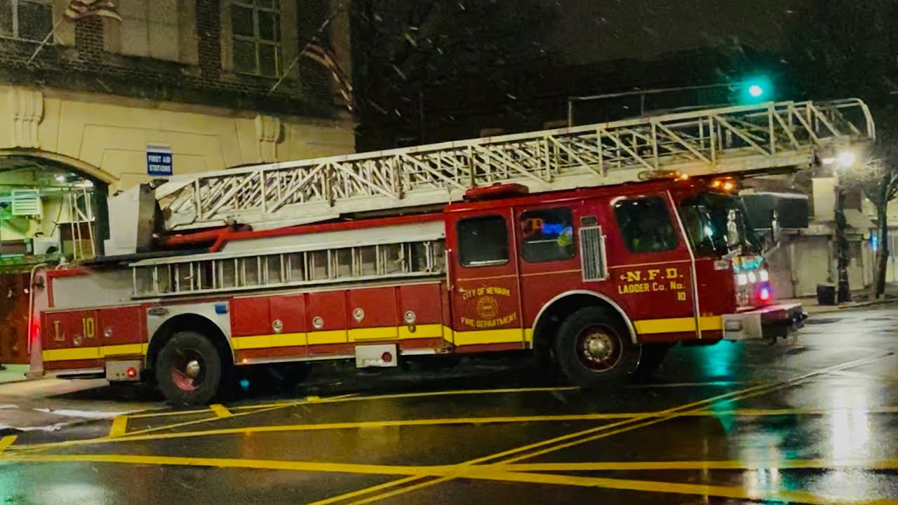 NEWARK FIRE DEPARTMENT LADDER 10 RESPONDING FROM QUARTERS ON BERGEN ...