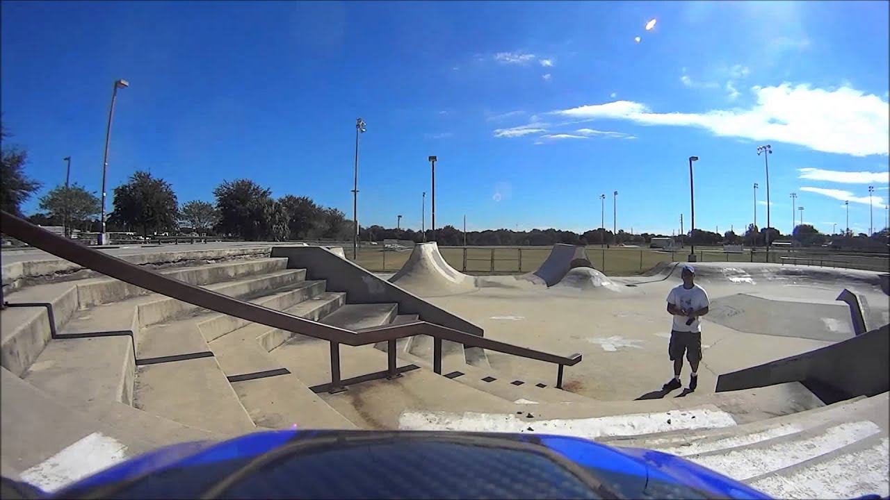 Redcat Volcano EPX Pro Skate Park - YouTube