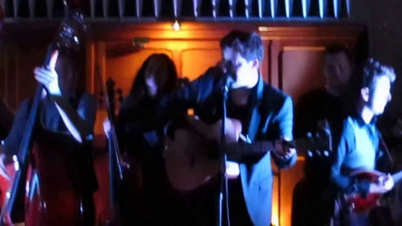 Ed Prosek and band with The Random Famiy - Wagon Wheel - Live in ...