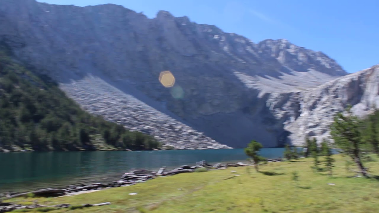 Fourth recess lake near mono pass - YouTube