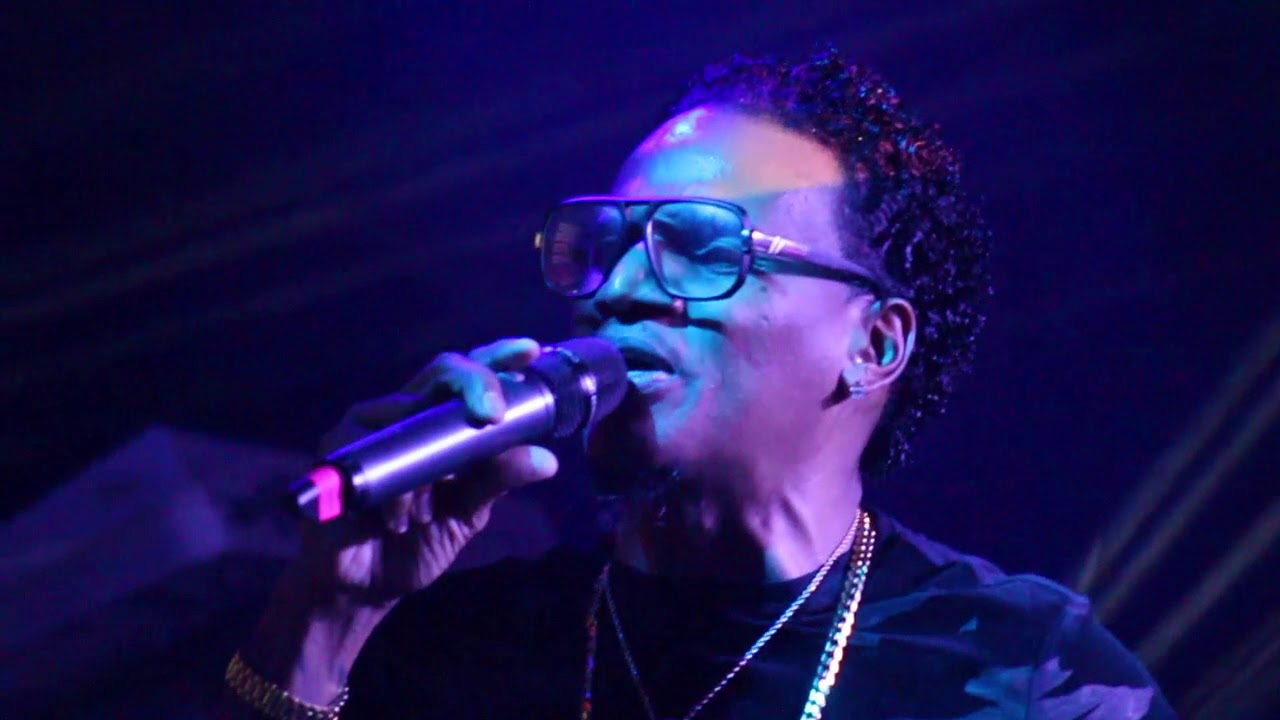 Troy Laz - A Change Gone Come (Live) - YouTube