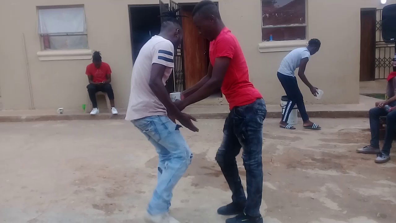 Clinch vs china -china banze's birth day - YouTube